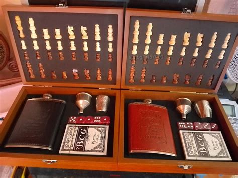 подаръчен комплект шах с карти Други Варна подаръчен комплект шах от дърво с карти ра