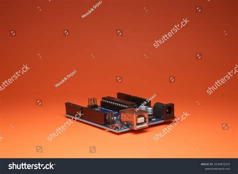 1 421 Arduino Uno 图片、库存照片和矢量图 Shutterstock