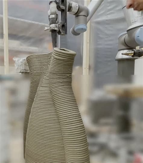 New 3d Printed Concrete Technique Reduces Weight Adds Funky Shapes For