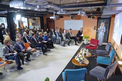 Devatwork Devwork Bv Digital High End Customization On Linkedin Q4 Teamwork Devatwork