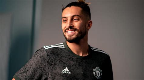 Statman Dave Analyses The Qualities Of New United Defender Alex Telles Manchester United