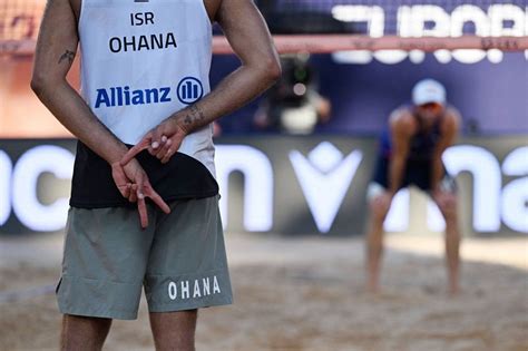 ඊශ්‍රායලය එනවාට බාලි ආණ්ඩුකාරයා යකා නටයි Lnw Sinhala