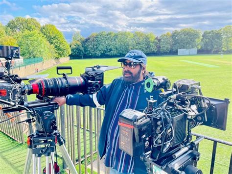 22 ஆண்டுகளாக முன்னணி ஒளிப்பதிவாளராகத் தொடர்வது எப்படி ஆர் டி