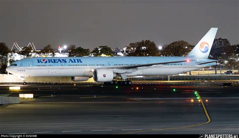Hl8041 Korean Air Boeing 777 3b5er Photo By Kirkxwb Id 1868567
