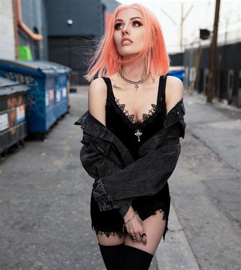 Black Outfit R Rolyat