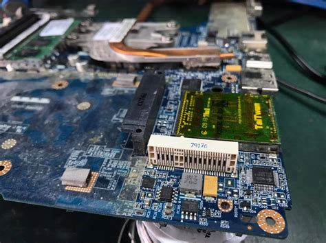 งานซ่อมโน๊ตบุ๊ค Compaq Cq40 โน๊ตบุ๊คเอ็นเคเซอร์วิสอุบลฯ