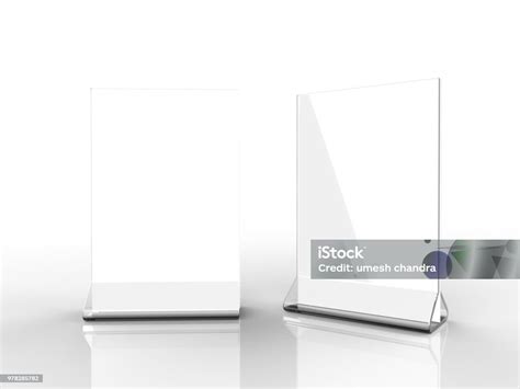 빈 카드 스탠드 타입 탑 로더 테이블 텐트입니다 3d 렌더링 그림입니다 투명 아크릴 유리에 대한 스톡 사진 및 기타 이미지 투명 아크릴 유리 유리 재료 인사장