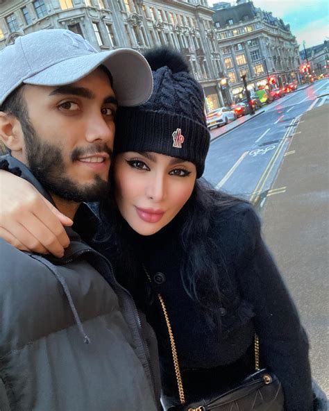 عاشقانه های دنیا جهانبخت و مهراد جم در خیابان