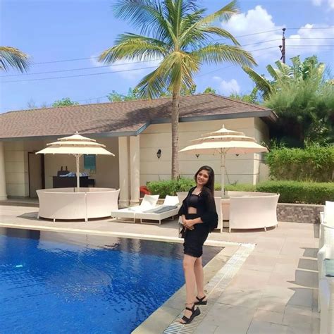 Saumya Jain Saumya Ja In • Threads Say More