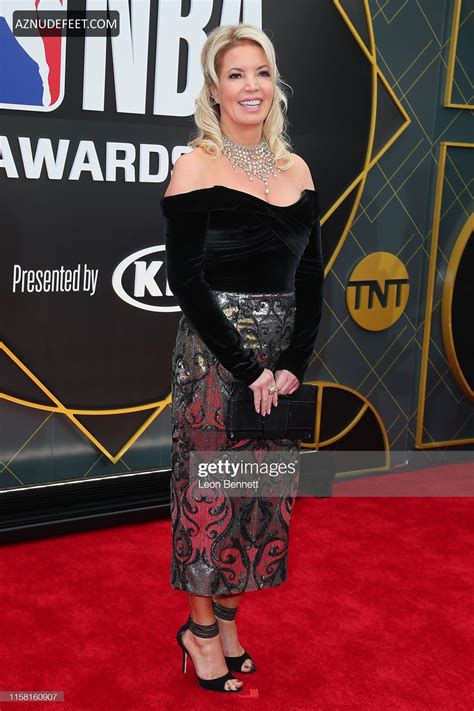 Jeanie Buss Feet Aznudefeet