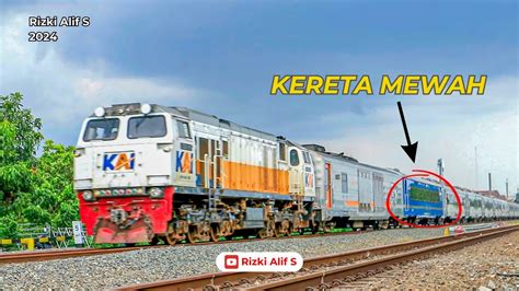 RAME TERUS !!! Aktivitas Datang & Berangkat Kereta Api Sore Hari di Stasiun Yogyakarta - YouTube