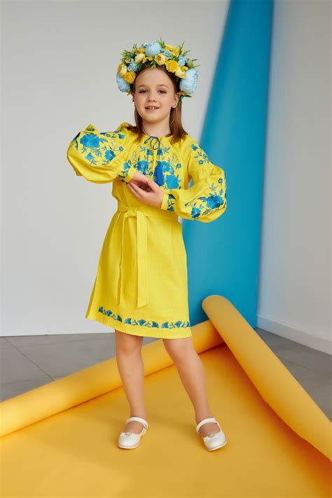 Сукня вишита вишиванка для дівчинки плаття жовте жовто блакитна 1 000 грн Товари для