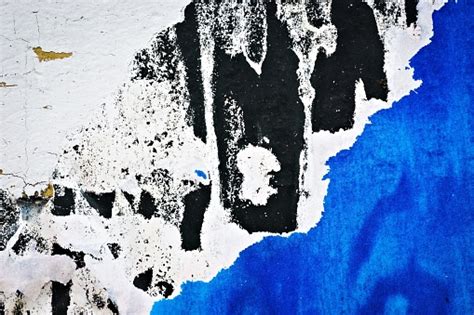 오래 된 절 개 빈 찢어진된 종이 구겨진 주름 잡은 포스터 그런 지 질감 배경 배경 현수막 0명에 대한 스톡 사진 및 기타 이미지 0명 간판 개념 Istock