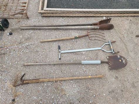 Assorted Yard Tools Isabell Auction Assorted Yard Tools Isabell Auction