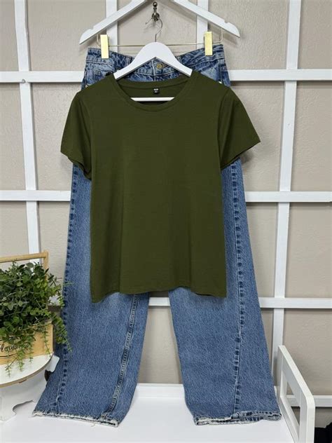 Футболка — цена 400 грн в каталоге Футболки Купить женские вещи по доступной цене на Шафе