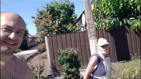 КАРТОШКУ ВЫКОПАЛИ БАБУШКУ ПРОКОНТРОЛИРОВАЛ Youtube