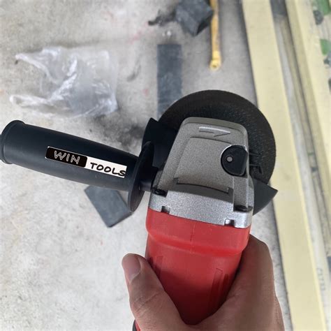 กบไฟฟ้า 3 นิ้ว รุ่น Mt191 กำลัง 580w หน้ากว้าง 82mm กินไม้ลึกได้ 2mm