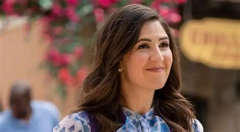 Darcy Carden Joins The Five Star Weekend