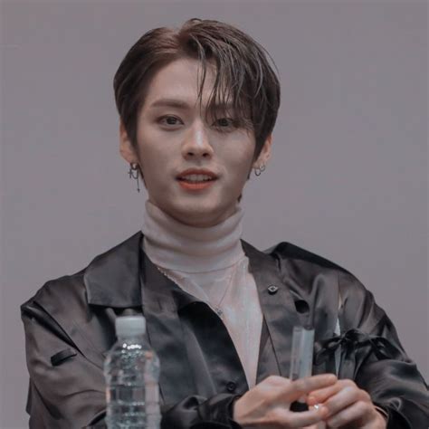 𝗟𝗲𝗲𝗸𝗻𝗼𝘄 ︎ Anwyn 12 ☘︎ Chicos Asiáticos Chicas