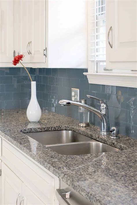 How To Install Glass Subway Tile Backsplash Diy Subway Tile