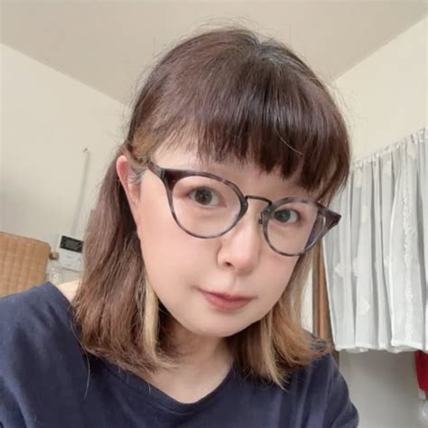 私には大事な息子と娘と孫達がいる どんな時も側に寄り添ってくれて愛してくれて 信じてくれるそれだけで充分です 子供は自分の分身では無いけれど誰よりも愛を与えて側に寄り添って生きて来