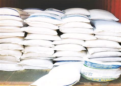 တရားမဝင်သစ်မျိုးစုံ၊ လုပ်ငန်းသုံးပစ္စည်းများ၊ လိုင်စင်မဲ့မော်တော်ယာဉ်မ