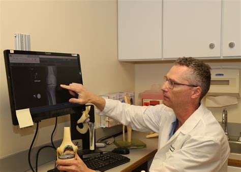 Dr Peter Copithorne Orthopedic Surgeon Portland Trauma Surgeon