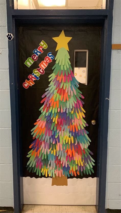 Pin By Dawn Solomon On School Deco Made By Me Christmas Classroom Christmas Classroom Door