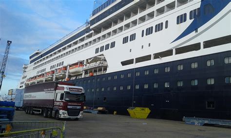 Boxboat Without The Boxes Revell Columbo Express 1700 Finished