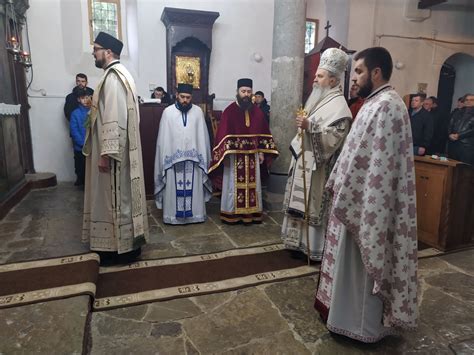 Владика Теодосије служио Литургију у Ораховцу Званична интернет презентација Епархија Рашко