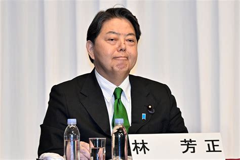 【林裕子氏】林芳正官房長官の妻・着物姿に物議「石破内閣メンバーだから納得」着崩れツーショット 週刊女性prime