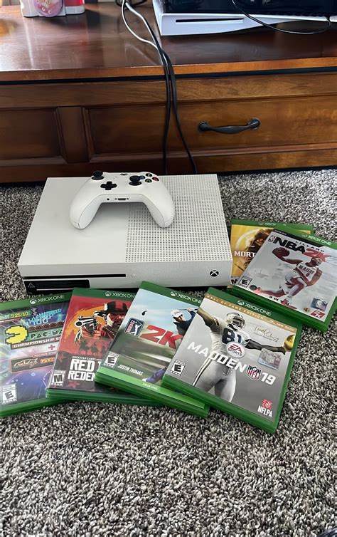 Xbox One S With 6 Games Munimorogobpe