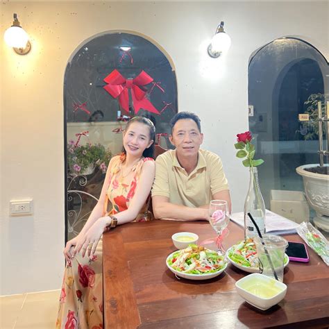 ໄມ້ດູ່ທຸກໜ່ວຍ💯ແໜ້ນໜາທົນທານ ️ ຕຸກຕາ ສີສະຫມຸດ Facebook