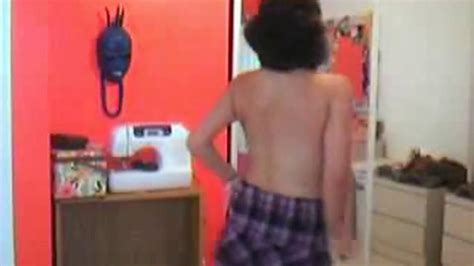 Gatinha De Oculos Se Exibindo Na Webcam Porn Videos