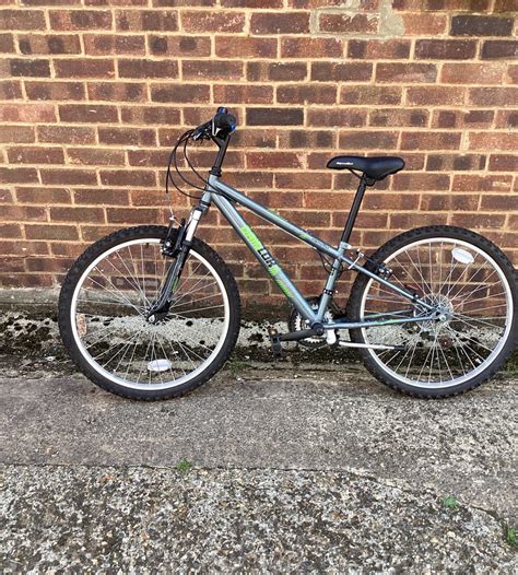 Apollo Gridlock Bike Badgers Auctions