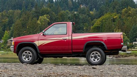 Couvre Capot Nissan Hardbody D21 Unveiling The Anatomy Of 1997 Nissan