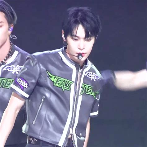 유비아 On Twitter 이 파트 무엇보다도 야수 같은 눈빛 하는 게 진짜 좋음 Xe9gqohqra Twitter