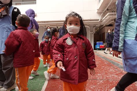 聖母書院飄雪活動