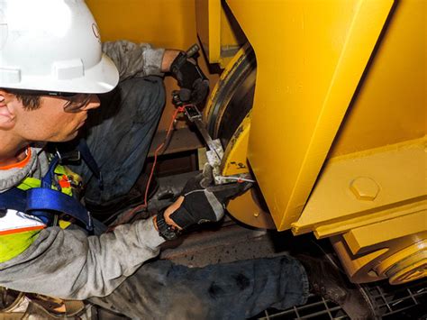 Crane Rail Wear And Misalignment Carrasquillo Associates