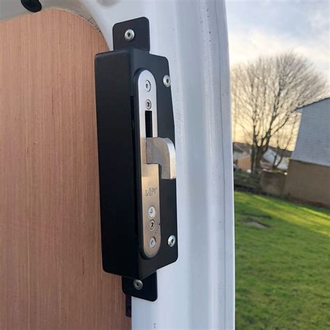 Van Deadlocks Fitted Van Security Nationwide Fitting