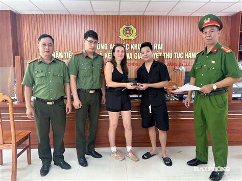 Cát Bà Ghi điểm Với Du Khách Quốc Tế Nhờ Hành động đẹp Trả Lại Tài Sản đánh Rơi