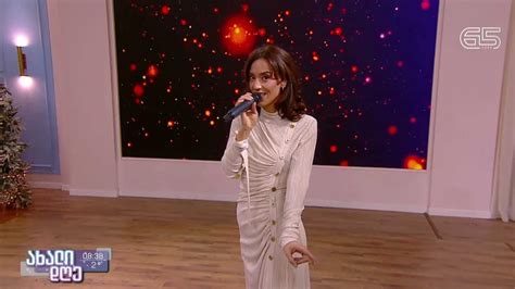 ცოცხალი მუსიკა ახალდღეში ელენე კალანდაძე „სანტა ბეიბი“ Youtube