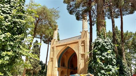 منار جنبان اصفهان