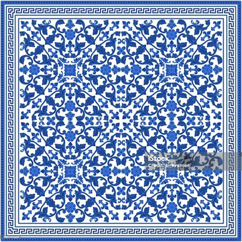 바로크 스크롤 로제트 인디고 블루 그리스 어 키 패턴 구불구불한 테두리 프리즈 흰색 배경에 조각 된 프레임 스카프에 대한 스톡