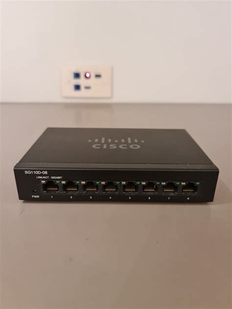 Cisco 8 Port Gigabite Switch Sg110d 08 Computers And Tech Parts And Accessories Networking On