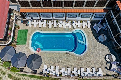 Къща за гости при Баръма Открит Басейн