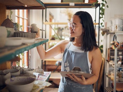 FIFO Adalah Pengertian Dan Perbedaannya Dengan LIFO