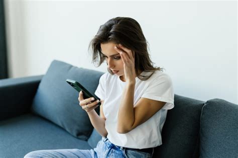 10 Real Reasons Why Your Ex Contacts You After The Breakup