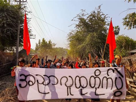 ဒီပဲယင်းမြို့နယ် ဒေသခံပြည်သူများ ဖက်ဆစ် စစ်တပ် တော်လှန်ရေး ချီတက် ဆန္ဒပ