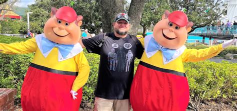 Breaking Tweedledee And Tweedledum Spotted In Magic Kingdom